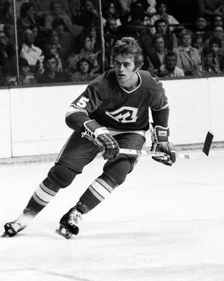 CURT BENNETT OF The Atlanta Flames Skates 1970s ICE HOCKEY OLD PHOTO 1 ...