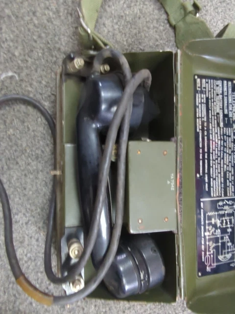 COLLECTABLES MILITARY WW2 1940s British Army field Phone Telephone Set ...