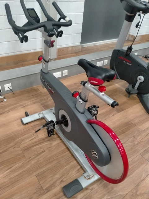 LIFE FITNESS LIFE Cycle Gx Spinning Bike With Monitor Commercial 3 £115 ...