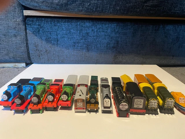 THOMAS & FRIENDS Magazine Toy Collection Bundle Plastic Figures Trains ...