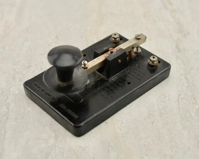 ANTIQUE ENGLISH MADE WWII Morse Code Telegraph Key on original Bakelite ...