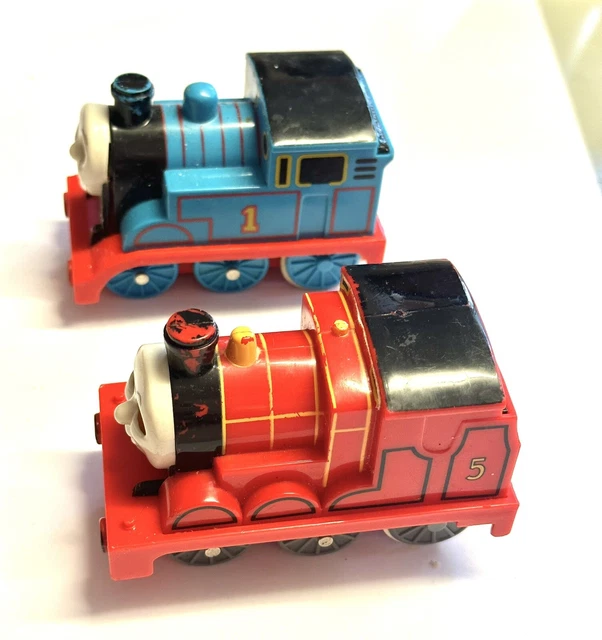 THOMAS THE TANK Engine Pull Back And Go Tomy Trains 2004 Thomas ...