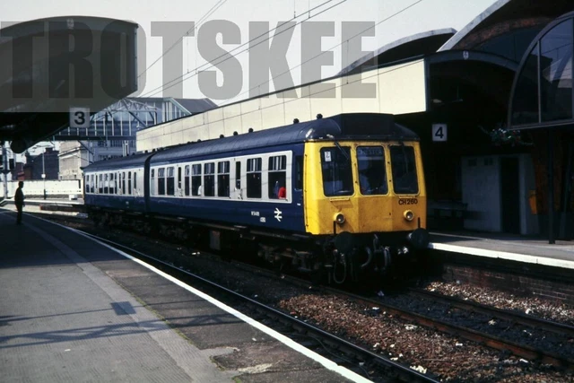 35MM SLIDE BR British Rail DMU Class 108 CH260 Manchester 1989 Orig £4. ...
