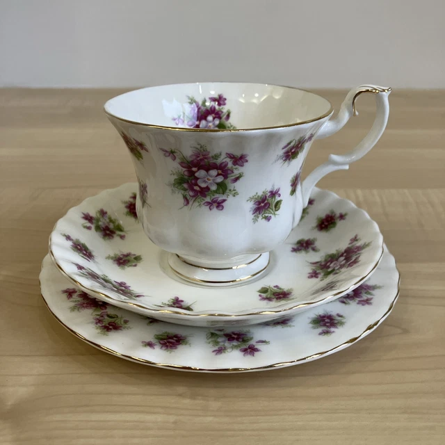 VINTAGE ROYAL ALBERT Sweet Violets Trio Fine Bone China Tea Cup Saucer Plate £9.95 - PicClick UK