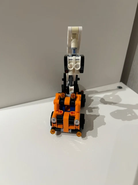 LEGO TECHNIC: CHERRY Picker set (42088) complete with instructions ...