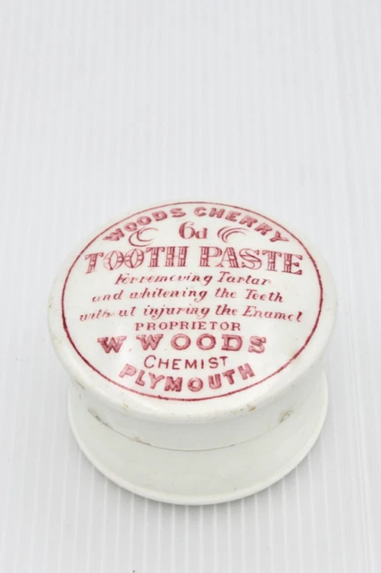 VINTAGE C1900S W. WOODS CHEMIST PLYMOUTH DEVON 6d CHERRY TOOTH PASTE ...