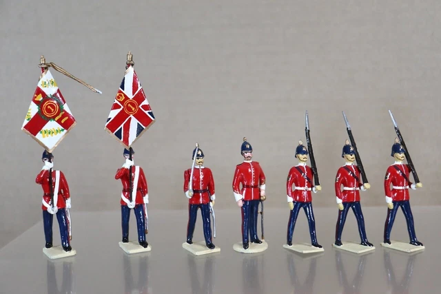 BRITAINS RE PAINTED BRITISH WORCESTERSHIRE REGIMENT of FOOT COLOUR ...