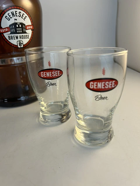 GENESEE BREW HOUSE 2L Brown Amber Glass Growler w Metal Handle + 4 Beer ...