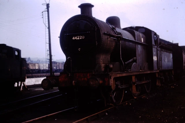 1962 BRITISH RAIL Loco Steam 44220 Railway Slide Ref 299A £4.99 ...