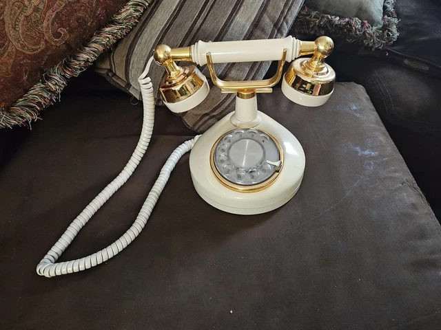 VINTAGE WESTERN ELECTRIC French Princess Style Rotary Telephone Cream ...