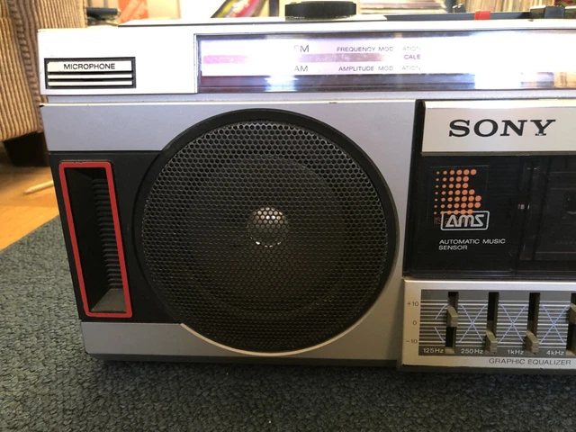 VINTAGE SONY CFS-350 FM/AM Stereo Cassette-Corder Super Woofer5 Band ...