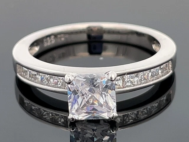 SCHMUCKJAGD RING GR.18 (Ca.57) 925/-Silber Rhodiniert Mit Zirkonia EUR ...