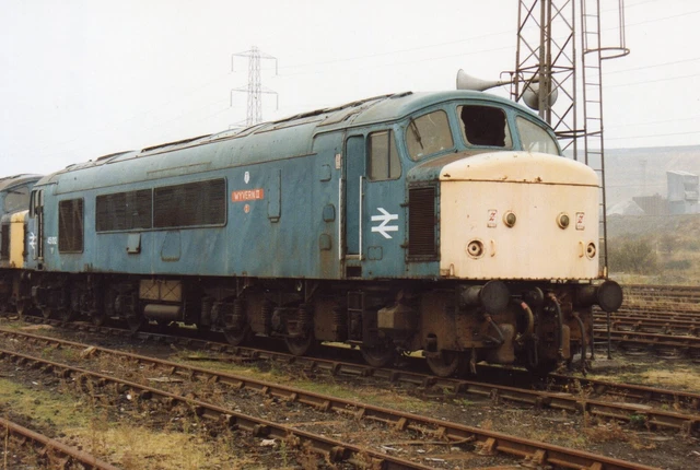 CLASS 45 NO 45012 in blue rip at tinsley £1.20 - PicClick UK