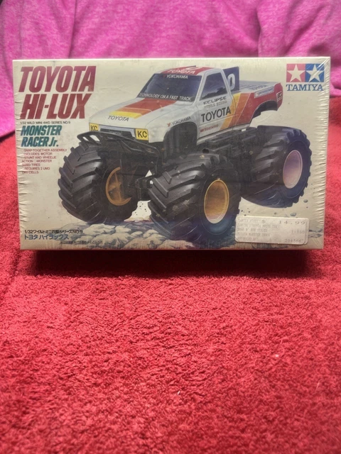 TAMIYA TOYOTA HI-LUX Monster Racer Jr 1/32 Wild Mini 4WD Motorized ...