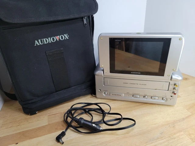 AUDIOVOX VBP2000 PORTABLE VHS Player & LCD Monitor with carrying bag ...