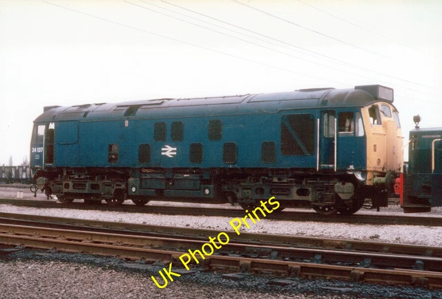 RAILWAY PHOTO 6X4 Class 24 24137 BR Blue stabled at Toton c1970's £2.00 ...
