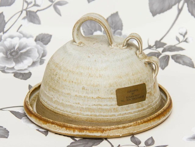 SUSAN RILEY STUDIO Pottery Walsingham Pottery rustic cheese dish with ...