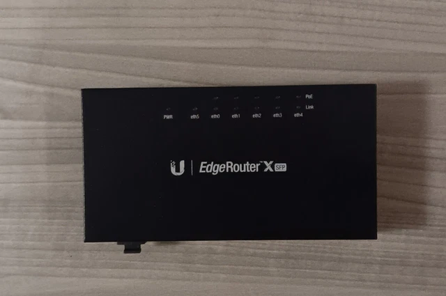 UBIQUITI EDGEROUTER X Model ER-X 5-Port Gigabit Edge Router $35.00 ...