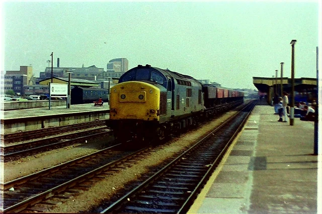 35MM RAILWAY COLOUR Negative Class 37 223 at Cardiff £1.95 - PicClick UK