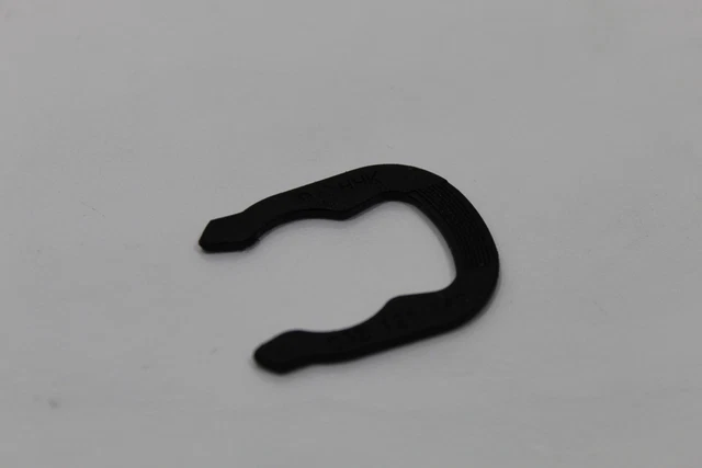 VW TAIGUN 6J Coolant Hose Pipe Retaining Clip Spring New 032121142 £9. ...