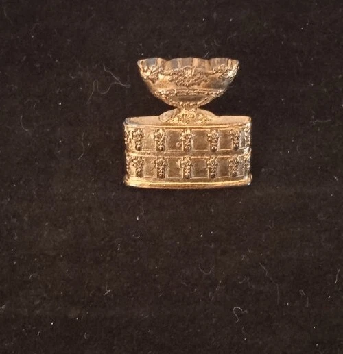 PIN'S TENNIS COUPE Davis. Doré ITF. Arthus Bertrand EUR 6,00 - PicClick FR