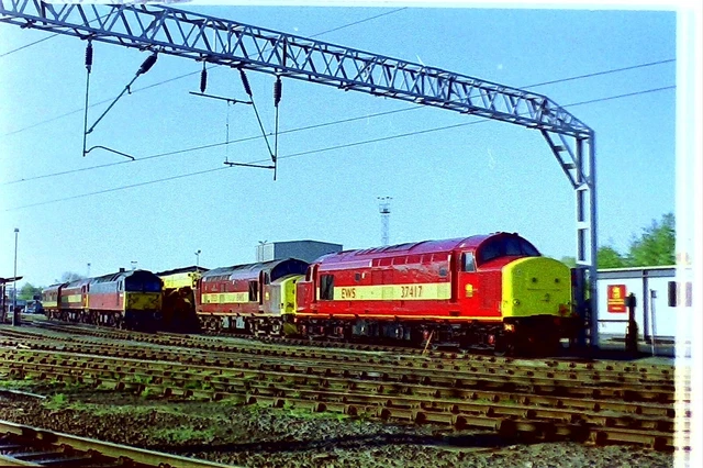 35MM RAILWAY COLOUR Negative Class 37 417 at Crewe £1.75 - PicClick UK