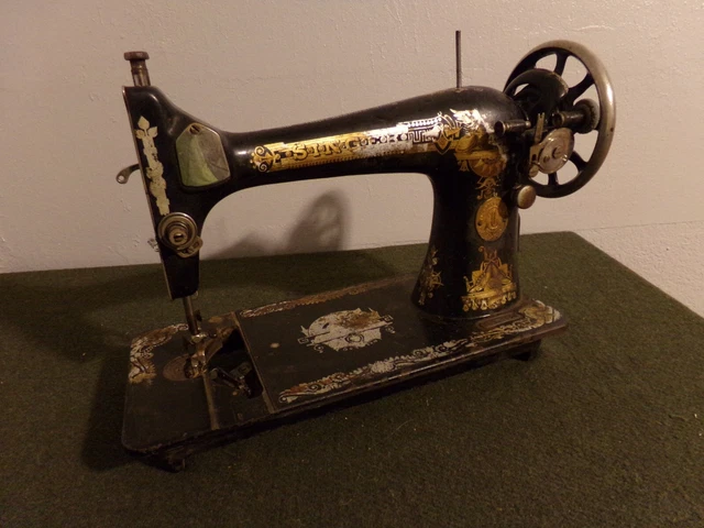 VINTAGE ANTIQUE SINGER Treadle Sewing Machine Model 127 1920s $39.99 ...