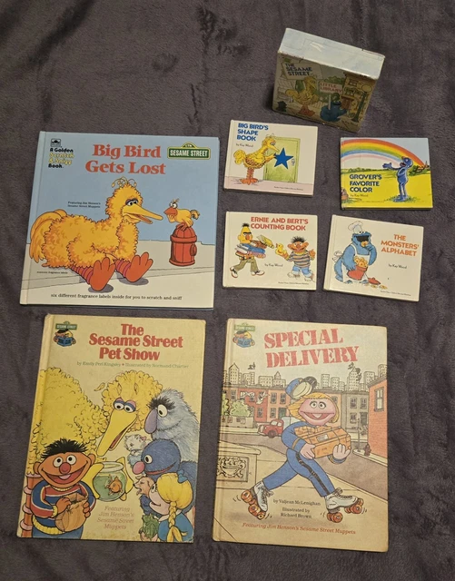 VINTAGE SESAME STREET Lot of 3 books & 4 books in the "little library ...