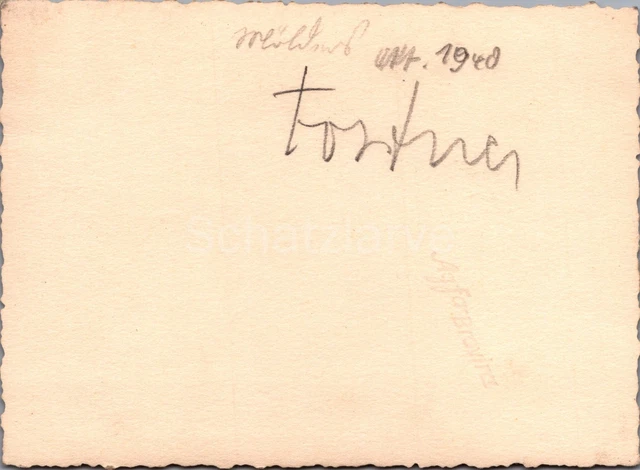 FOTO, JAGDGESCHWADER „MÖLDERS“ Werner vor Messerschmitt Bf 109 (MJ-82 ...