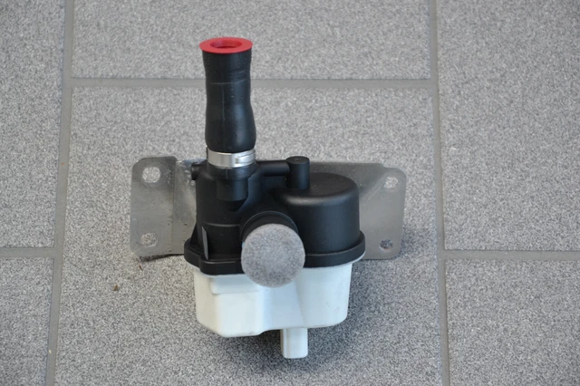 FERRARI F149 CALIFORNIA Diagnóstico Bomba Tanque de Combustible Bosch ...