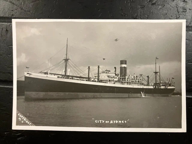 MERCHANT NAVY POSTCARD Ellerman Lines (Hall Line Ltd) City Of Sydney ...