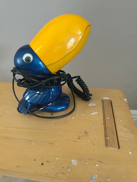 VINTAGE TOUCAN BIRD Novelty Telephone Yellow Tropical Bird Landline ...