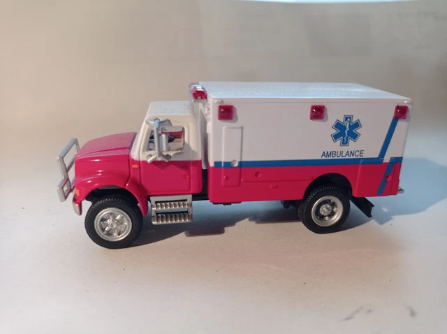 BOLEY US TRUCK International Fire Dept Ambulance Emergency 2001 ...