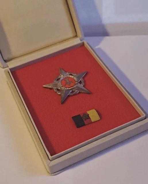 ORDEN DDR NVA General Stasi MFS Urkunden VVO Stern der ...