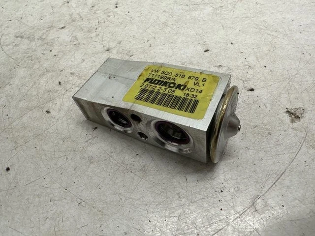 VW GOLF VIII CD1 5Q0816679B Détendeur de Climatiseur 1.00 Petrol 88kw ...