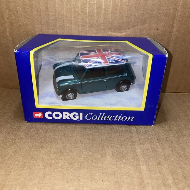 CORGI 04413 'ROVER/LEYLAND/AUSTIN Mini Cooper, British Racing Green'. 1 ...
