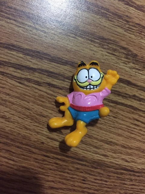 GARFIELD THE CAT Collectible PVC Cake Topper Figure Sitting and Waving ...