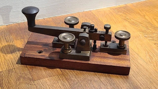 VINTAGE GPO TELEGRAPH Brass Morse Code Key WES 208 Patt 1056.A £65.00 ...