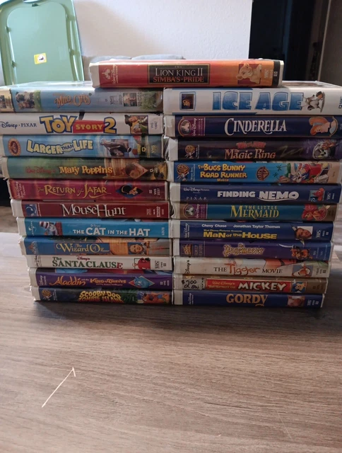 ANIMATED KIDS VHS Lot (23) Clamshell Movies ~ Great Collection! Retro ...