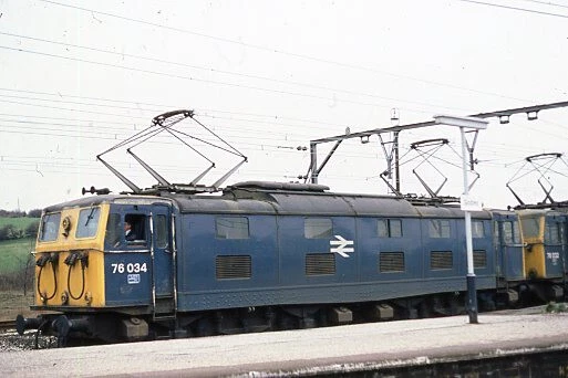ORIGINAL COLOUR SLIDE of 76034 BR class 76 Woodhead electric loco £4.19 ...