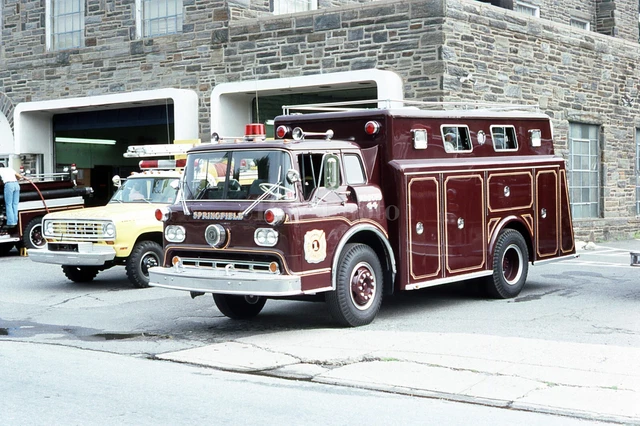 FIRE APPARATUS SLIDE- Springfield PA Fire Company Ford C Rescue 44 $5. ...