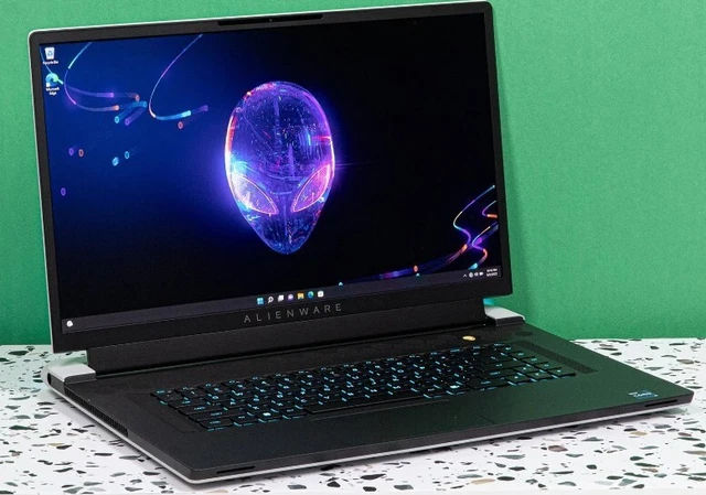 DELL ALIENWARE X17 R2 Intel Core i7 i7-12700H 16GB SSD 512GB NVIDIA RTX ...