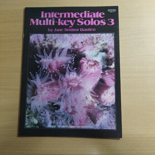 INTERMEDIATE MULTI-KEY SOLOS 3 £29.80 - PicClick UK