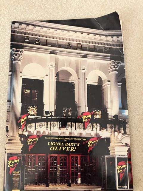 OLIVER - THEATRE Programme - London Palladium - Starring Barry ...