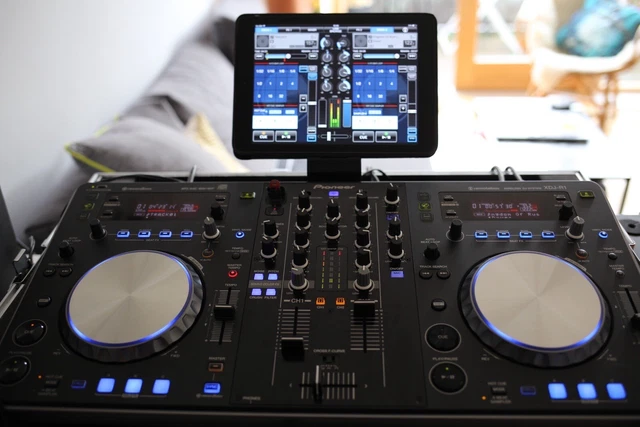 PIONEER XDJ-R1 ALL IN ONE Wireless DJ CONTROLLER CDJ Mixer Decks WiFi ...