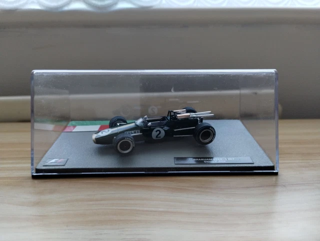 PANINI F1 CAR Collection 1967 Denis Hulme Brabham BT24 1:43 Scale Model ...
