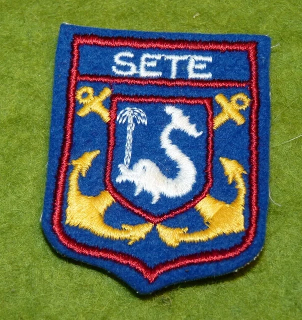 ANCIEN ÉCUSSON À coudre en feutre brodé Blason de Sète Neuf Vintage patch EUR 5,00 - PicClick FR