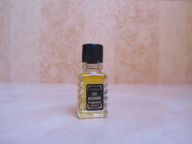 MINIATURE ANCIENNE FRAGONARD Oui Madame Parfum Pleine Sans Boite EUR 3,00 - PicClick FR