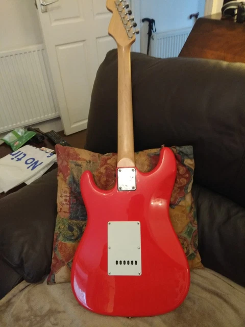 FENDER SQUIER Stratocaster 92/93 Made in Japan Serial Number M039468 £ ...