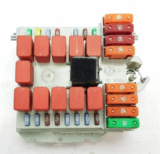 2014-2019 MK4 FIAT Ducato Engine Bay Fuse Box 1398647080 £71.96 ...